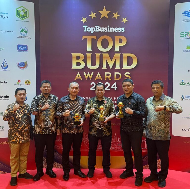 Selamat..Perumda Tirtanadi Raih Top BUMD Awards Bintang 5, Pj Gubsu Dr Hassanuddin Top Pembina ...
